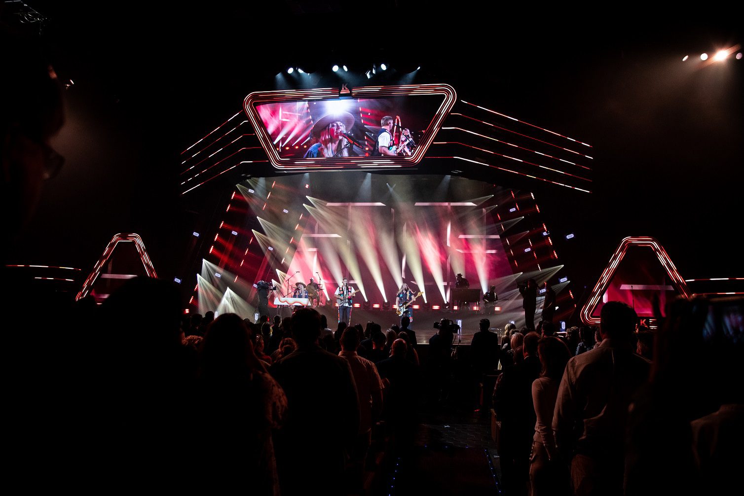 Bandit Lites Brings the Lighting to the 10th Annual K-LOVE Fan Awards ...